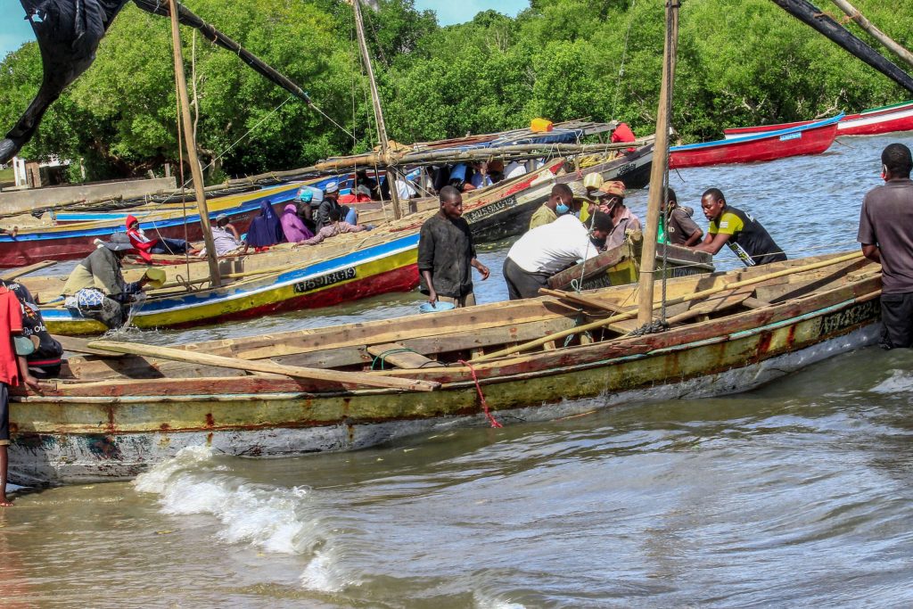 Convidamos-lhe A Descobrir: Angoche - MozLife